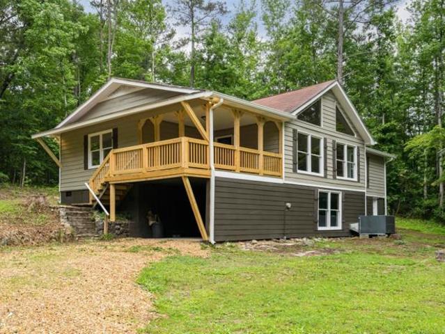 1194 Booger Hollow Rd, Lindale, GA 30147
