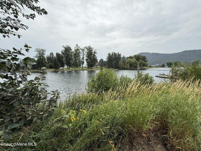 1194 Cottonwood Dr, Saint Maries, ID 83861
