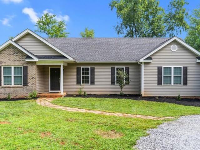 1194 Hamler Rd, Forest, VA 24551