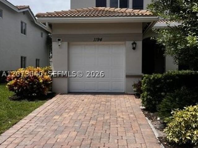 1194 Paisley Ct, Lake Worth, FL 33461