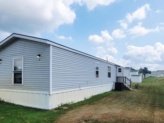 1194 W Grey Ct, Wayland, MI 49348