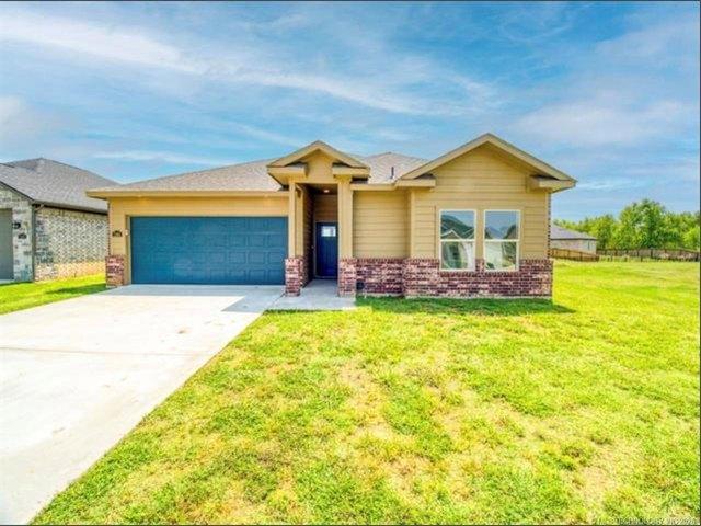 1194 Wild Indigo Cir, Calera, OK 74730