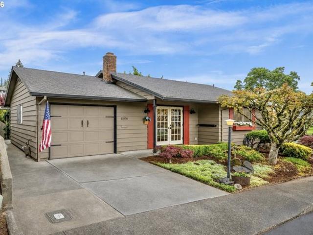 11950 SW King George Dr, King City, OR 97224