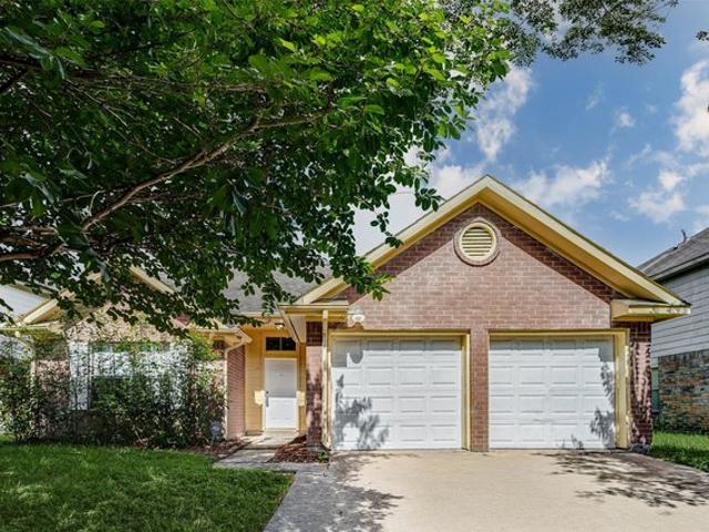 11956 Braes Park Dr, Houston, TX 77071