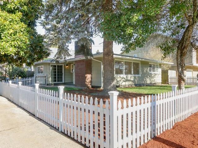 1195 Almaden St, Eugene, OR 97402