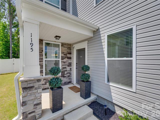 1195 Cavalier Lane