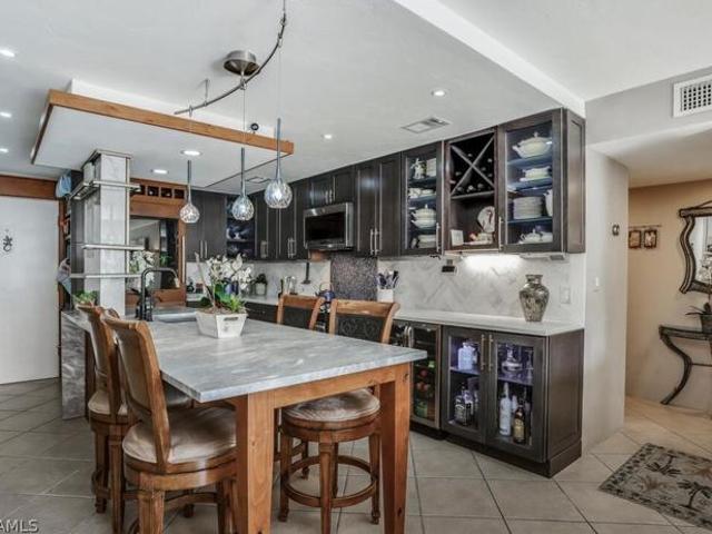1195 Clam Ct 102, Naples, FL