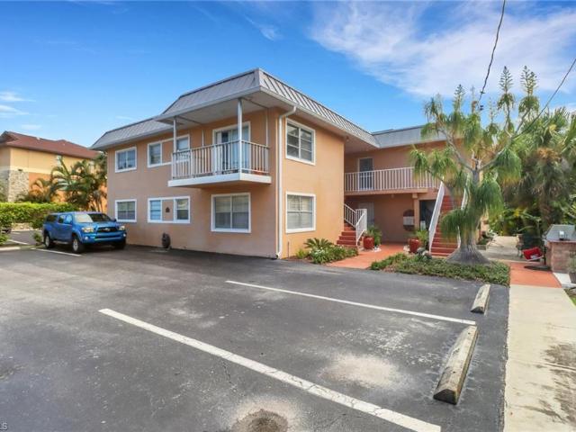 1195 Clam Ct, Unit 202, Naples, FL 34102 | MLS #226012