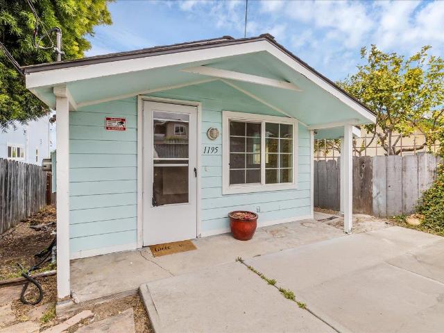 1195 Elm Avenue