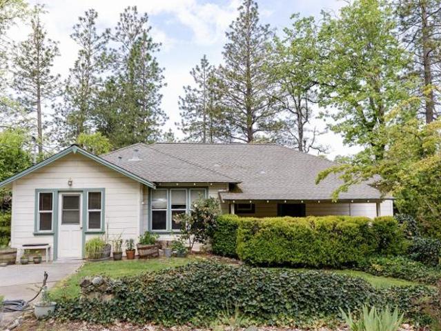 11965 Larkspur Ln, Grass Valley, CA 95949