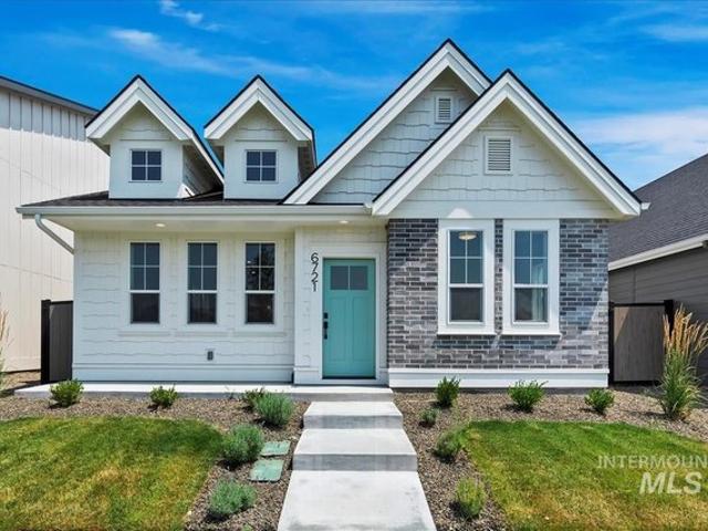 1196 N Meadowglen Ave, Meridian, ID 83642