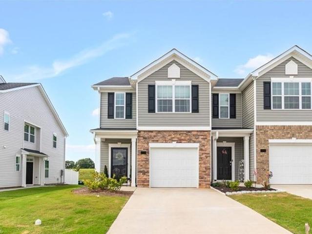 1196 Evelynnview Ln, Kernersville, NC 27284