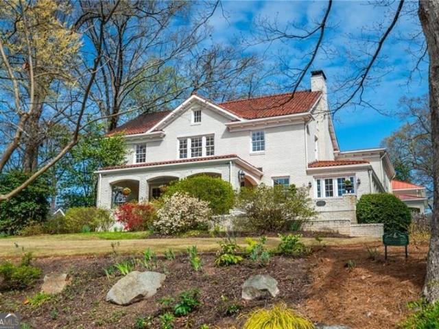 1196 Fairview Road NE