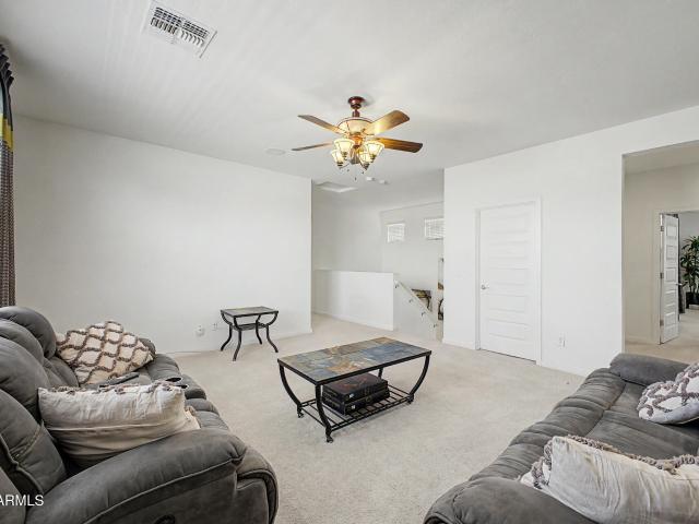 1196 W Blue Ridge Drive