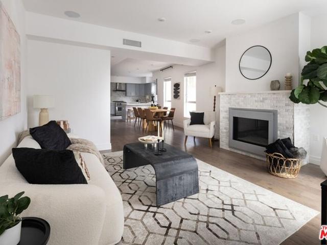 11979 Walnut Ln Apt 1, Los Angeles, CA 90025