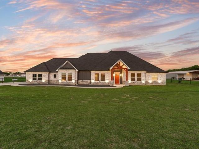 11979 Chisum Rd, Sanger, TX 76266