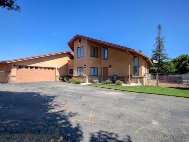 1197 Bent Rd, Modesto, CA 95357