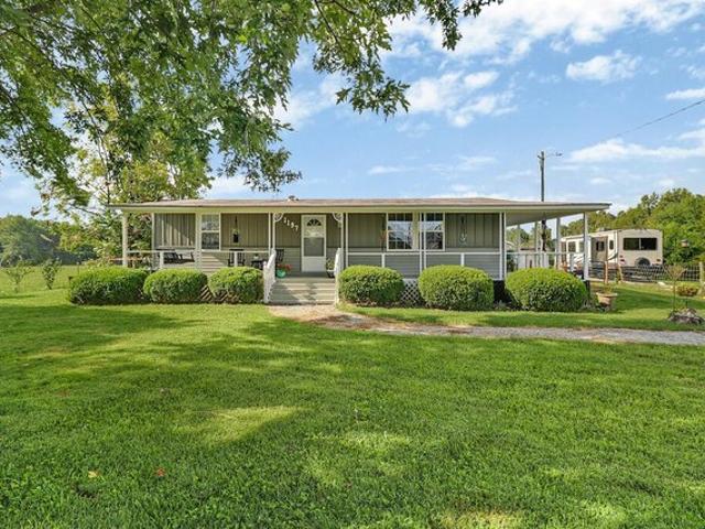 1197 Campground Rd, Clarkrange, TN 38553