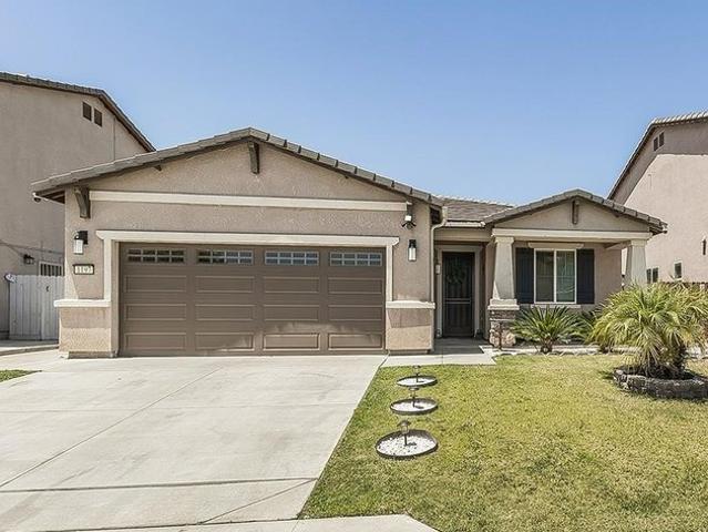 1197 S Apricot Ave, Fresno, CA 93727