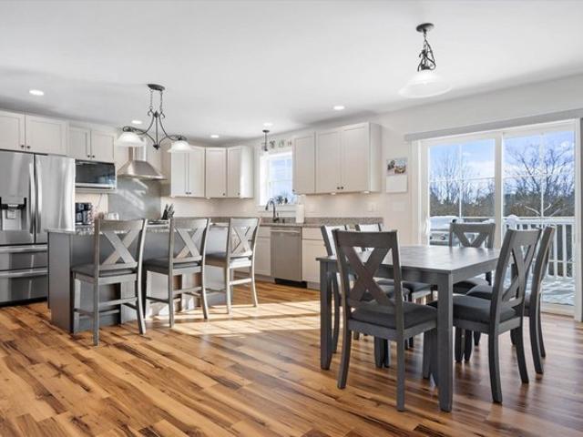 1197 Western Ave, Hampden, ME 04444