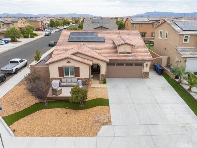 11981 Regent St, Victorville, CA 92392