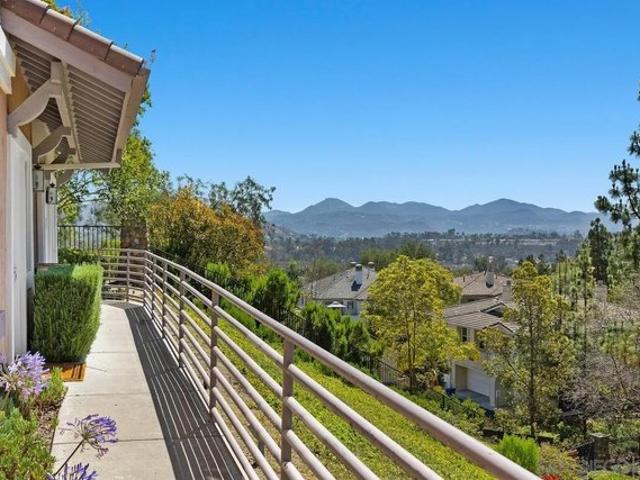 11986 Tivoli Park Row Unit 3, San Diego, CA 92128