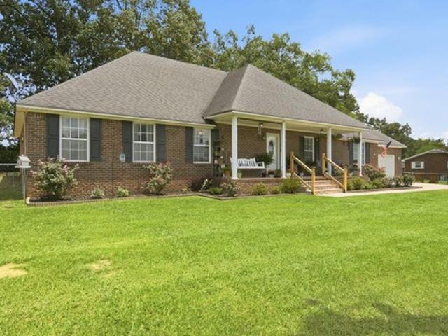 1198 Bullard St SW, Hartselle, AL 35640