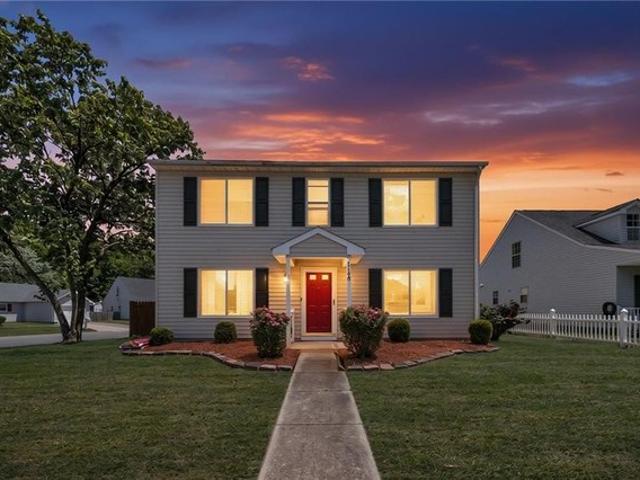 1198 C St, Suffolk, VA 23434