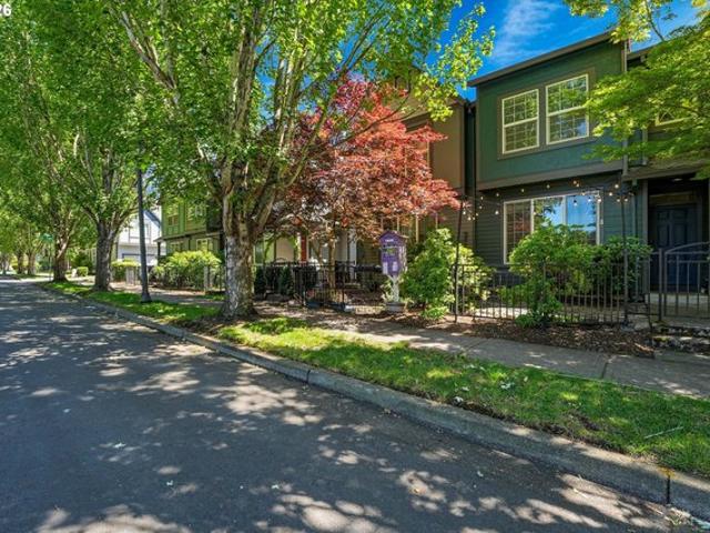 1198 SE Bacarra St, Hillsboro, OR 97123