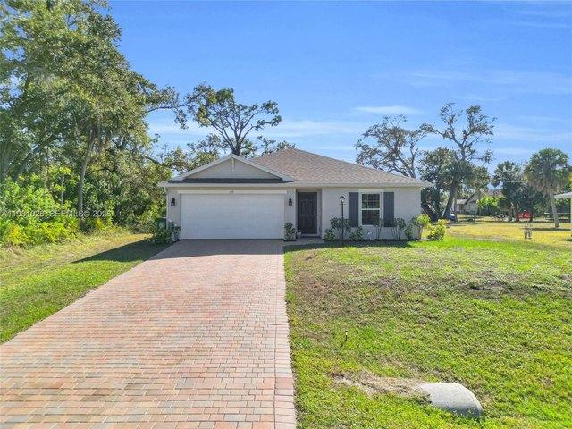 1199 Ample Ave, Port Charlotte, FL 33948