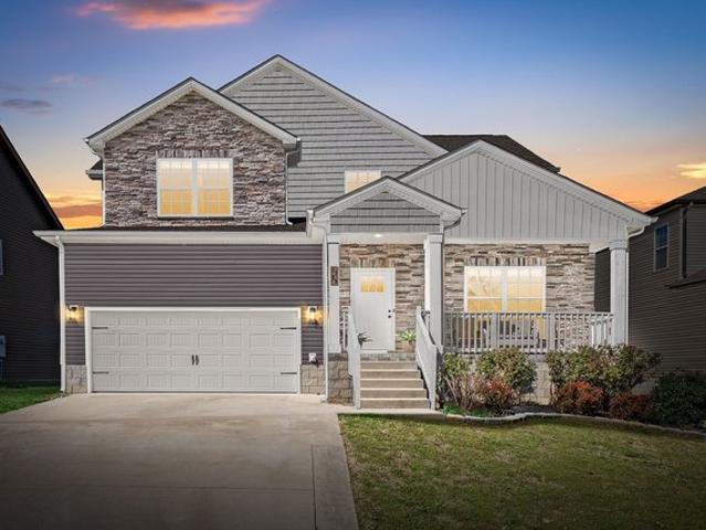 1199 Belvoir Ln, Clarksville, TN 37040