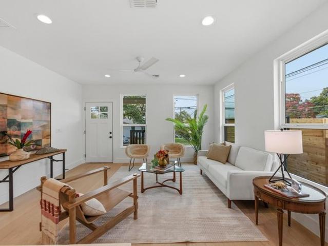 1199 Coleto St, Austin, TX 78702