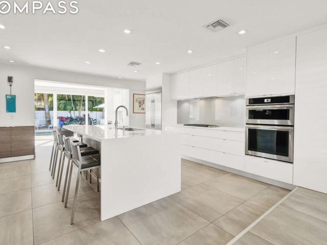 1199 Dolphin Rd, Singer Island, FL