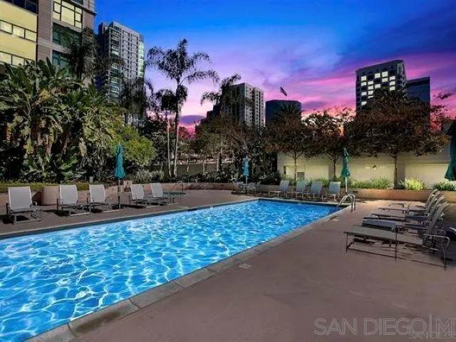 1199 Pacific Hwy # 1805