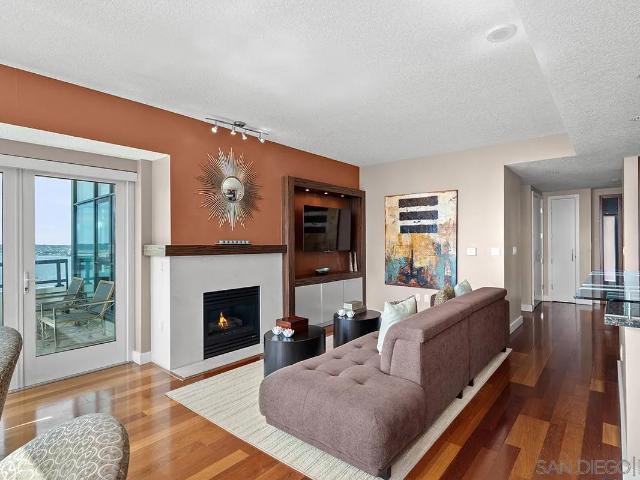 1199 Pacific Hwy # 3405