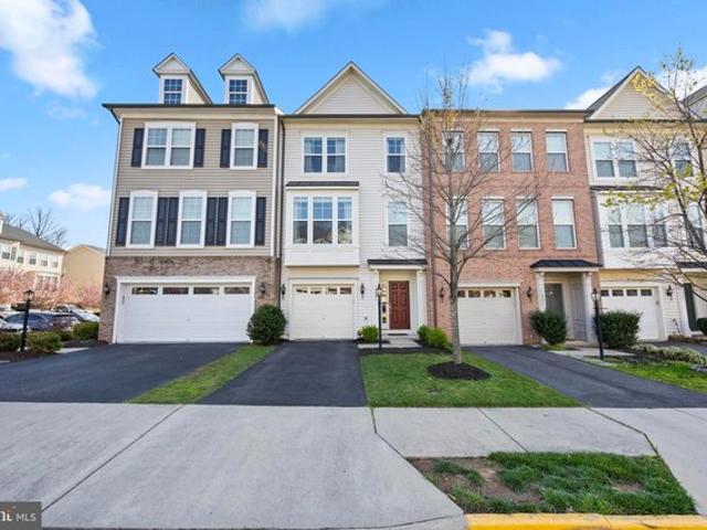 11903 Waterton Lake Ln, Bristow, VA 20136