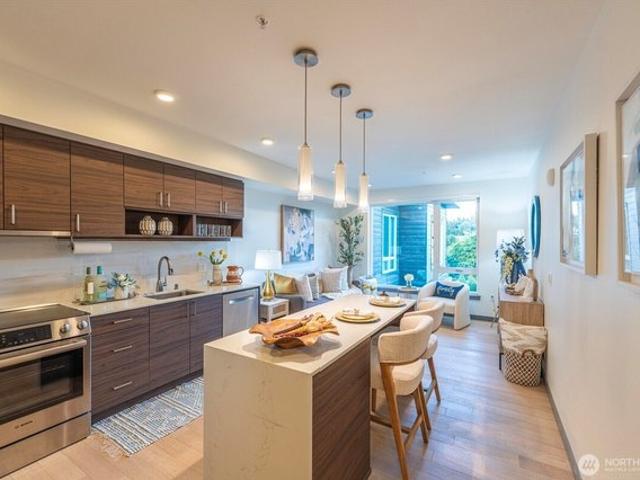 11903 NE 128th St Unit 608, Kirkland, WA 98034