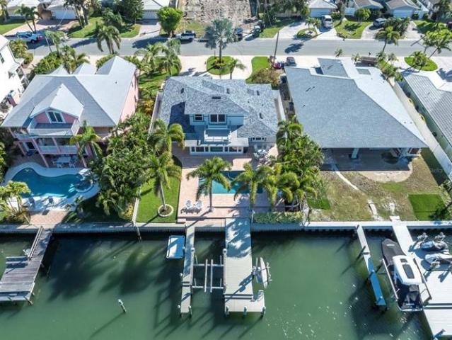 11900 5th St E, Treasure Island, FL 33706