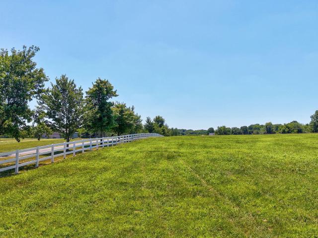 11900 W Farm Road 144