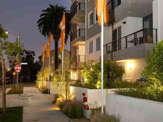 11900 Courtleigh Dr 3 Bedroom Apartment for Rent at 11900 Courtleigh Dr, Los Angeles, CA 90066 Marina del Rey