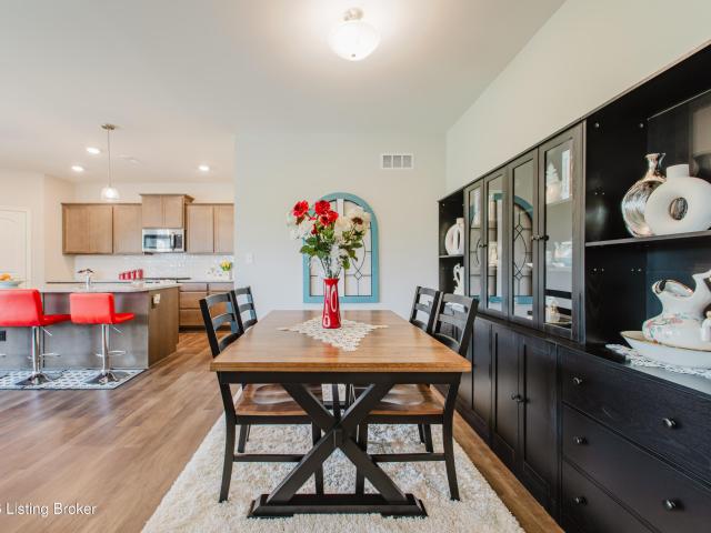 11901 Parkview Trace Dr
