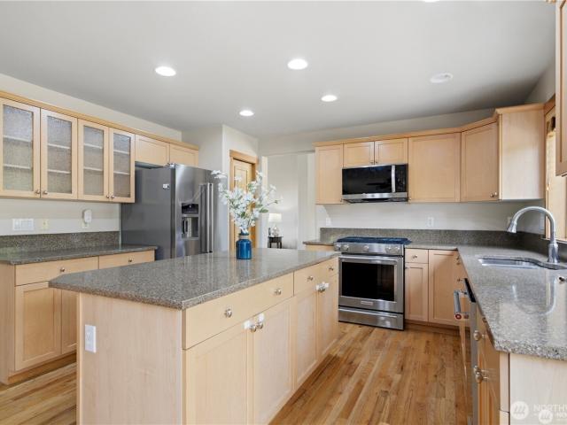 11902 SE 277th Street