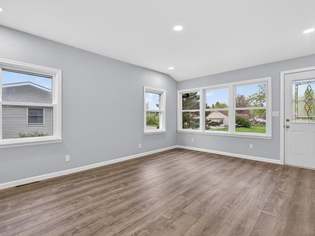 11907 th Ave