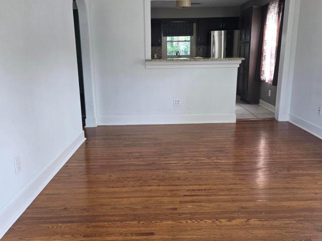 11907 Locust Rd