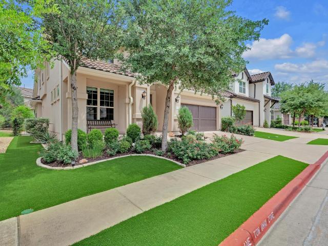 11904 Viscaya Way