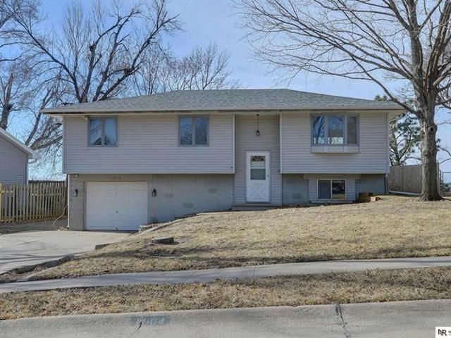 11904 N 157th St, Bennington, NE 68007