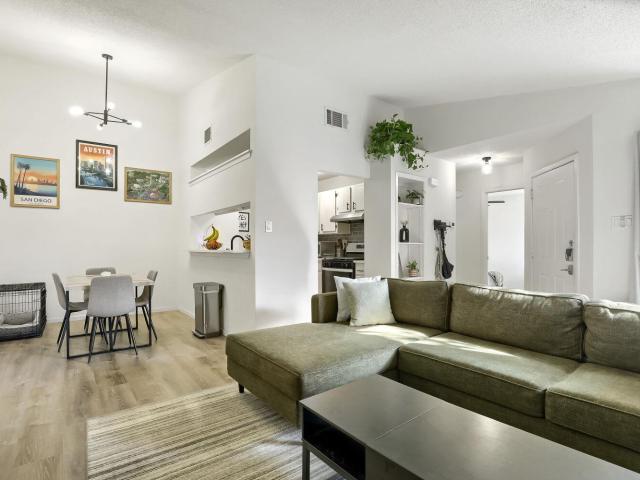 11904 Sunhillow Bnd