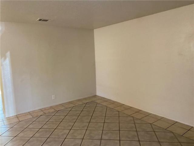 11906 Alpheus Ave # D