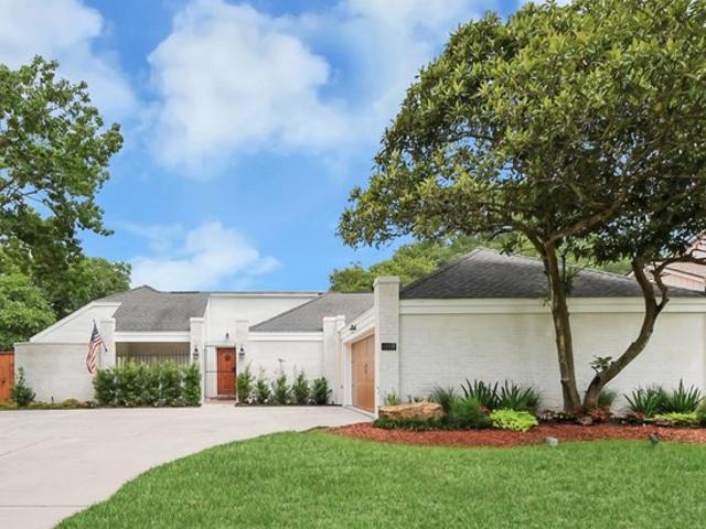11906 Pebble Rock Dr, Houston, TX 77077