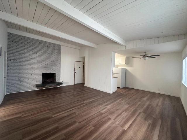 11908 Kiowa Avenue, 1 Bedroom Apartment for Rent at 11908 Kiowa Ave, Los Angeles, CA 90049 Brentwood